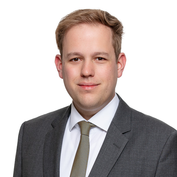 Dr. Arno Görlitz, LL.M. - Public Commercial Law & Procurement Senior ...