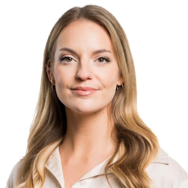 Flo Marulli de Barletta | Associate | Real Estate | CMS UK